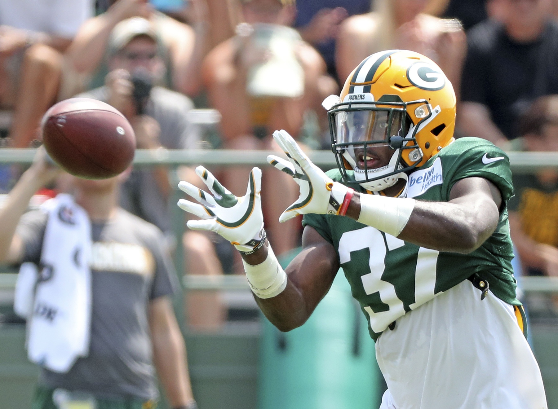 Packers: 5 Players or Positions to Watch vs Titans